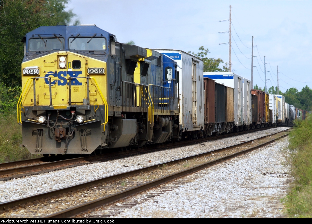 CSXT 9049